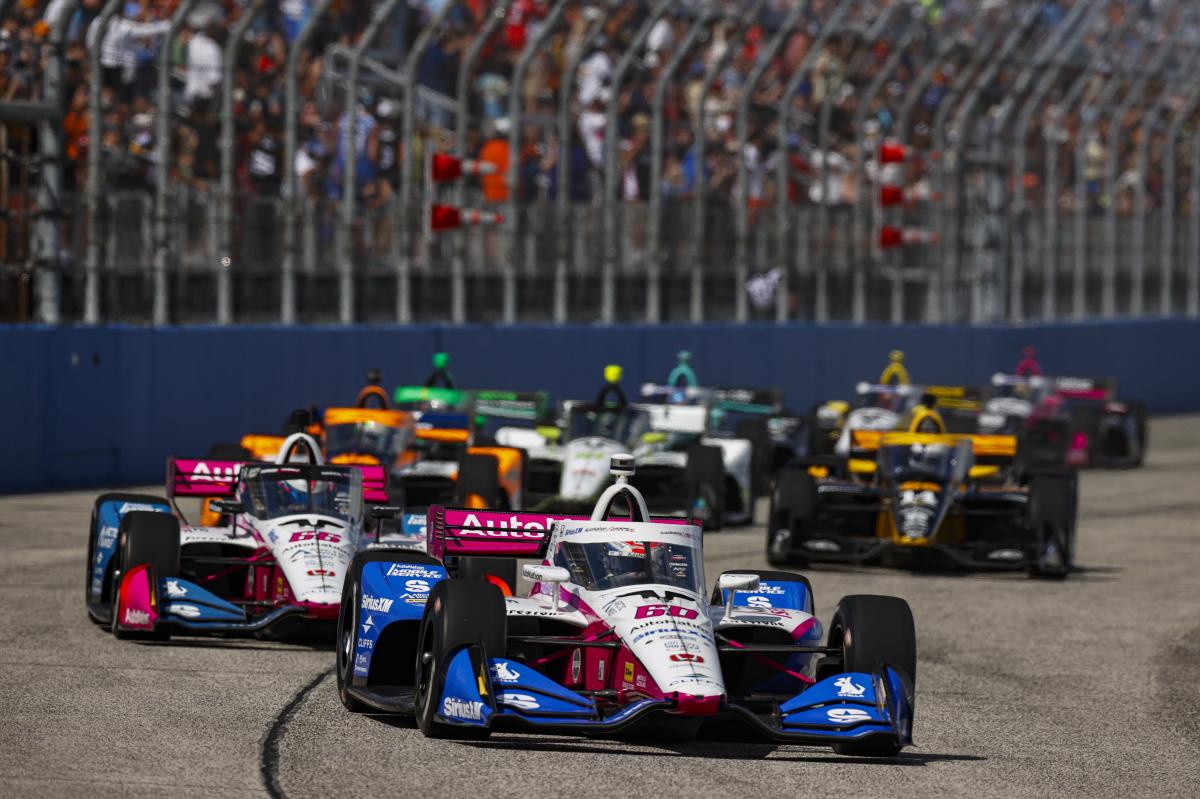 Life in the Fast Lane: 4 Reasons to Check out Snap-on Milwaukee Mile ...