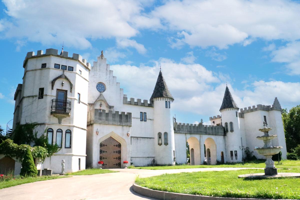 These Ozarks Castles Will Take Your Breath Away
