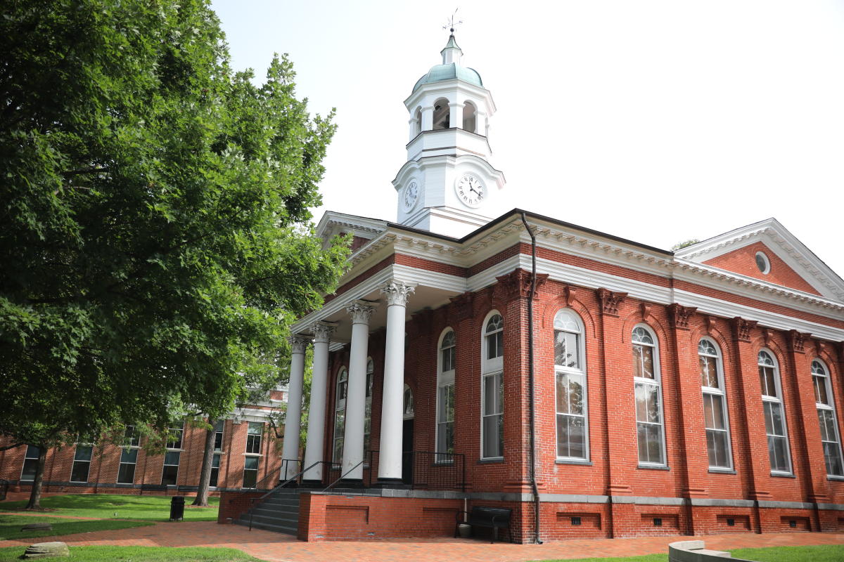 10 Presidents and First Ladies Who Love Loudoun County