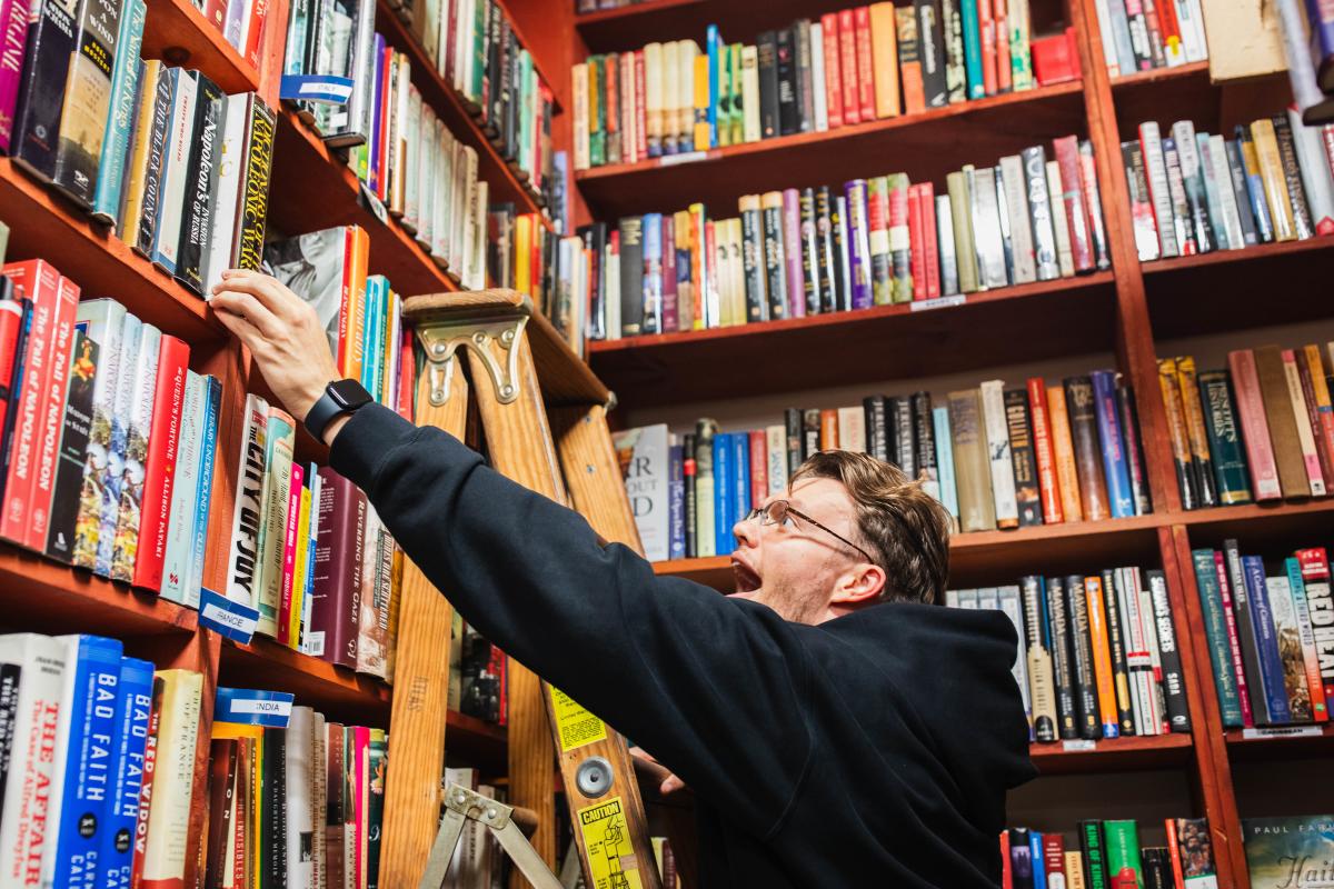 48 Hours with Tommy Violet: Milwaukee's Unofficial Mayor Dream Weekend ...