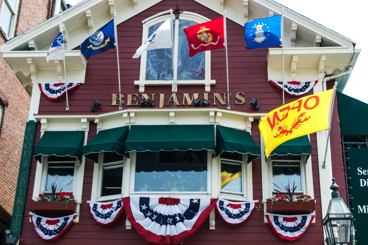 Top Nightlife Spots in + around Newport, Rhode Island | Live Music ...