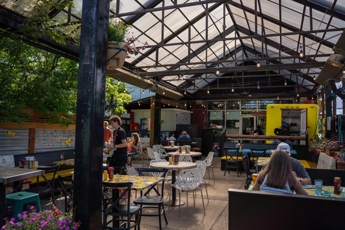 6 Best Outdoor Dining Spots