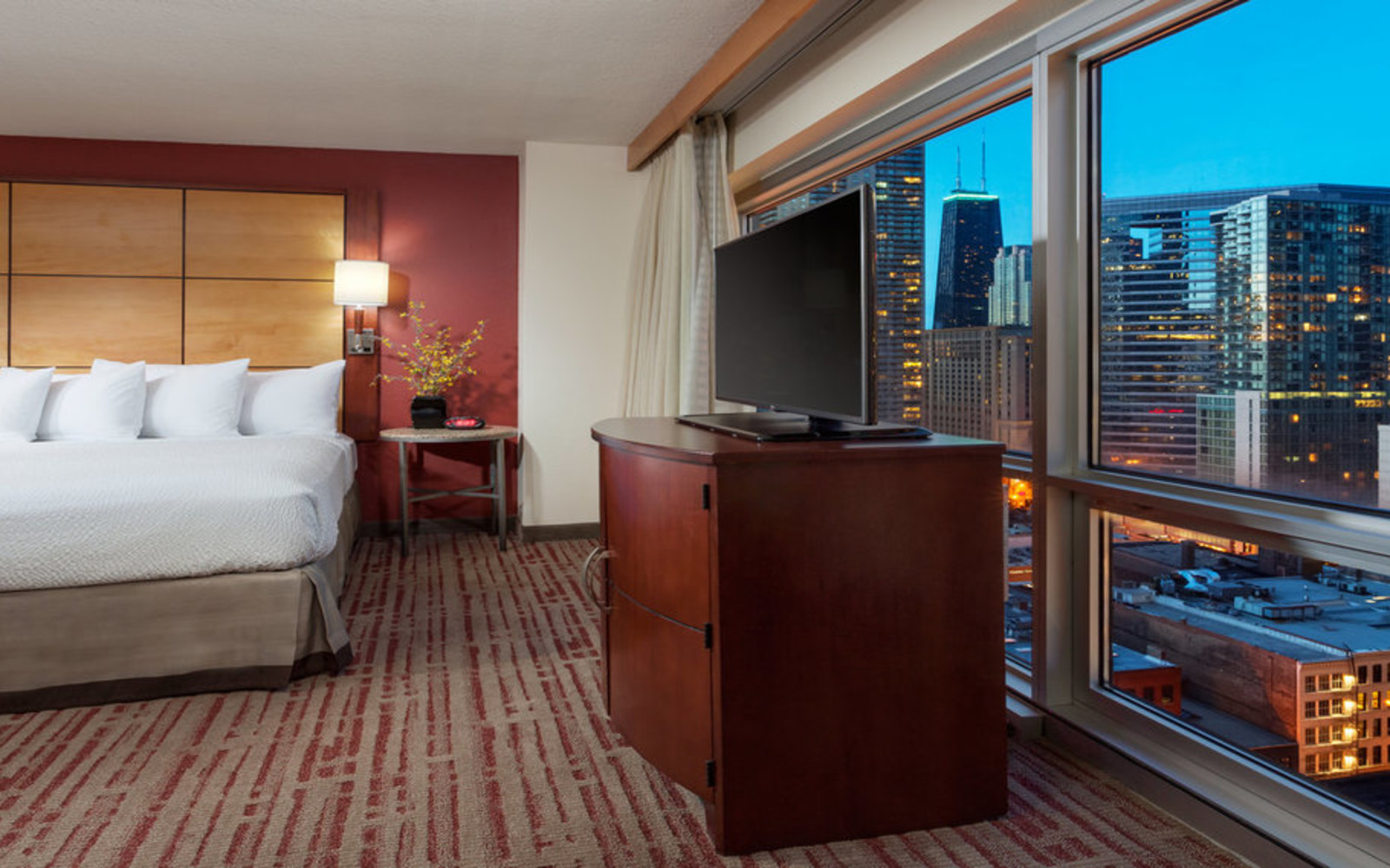 Residence Inn Chicago Downtown River North | Choose Chicago