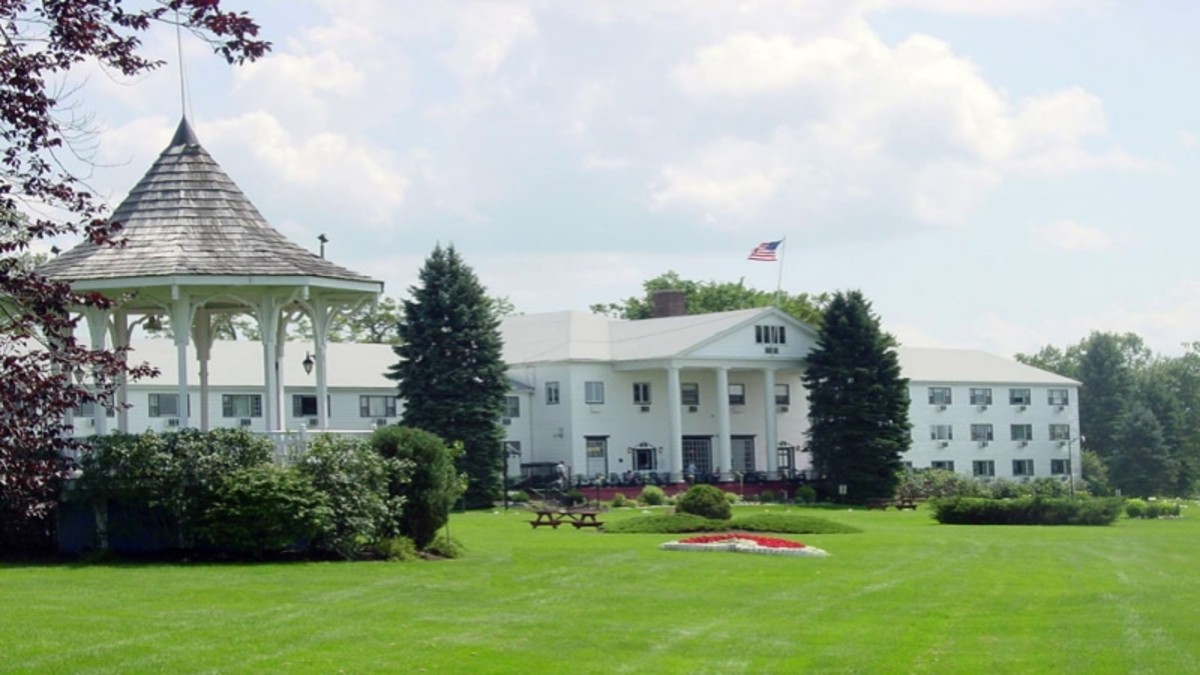 Poland Spring Resort & Golf Course | Visit Maine