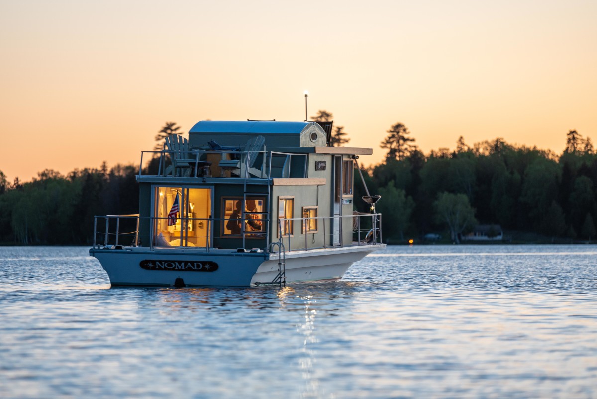 The Floating Nomad Houseboat Rentals | Visit Maine