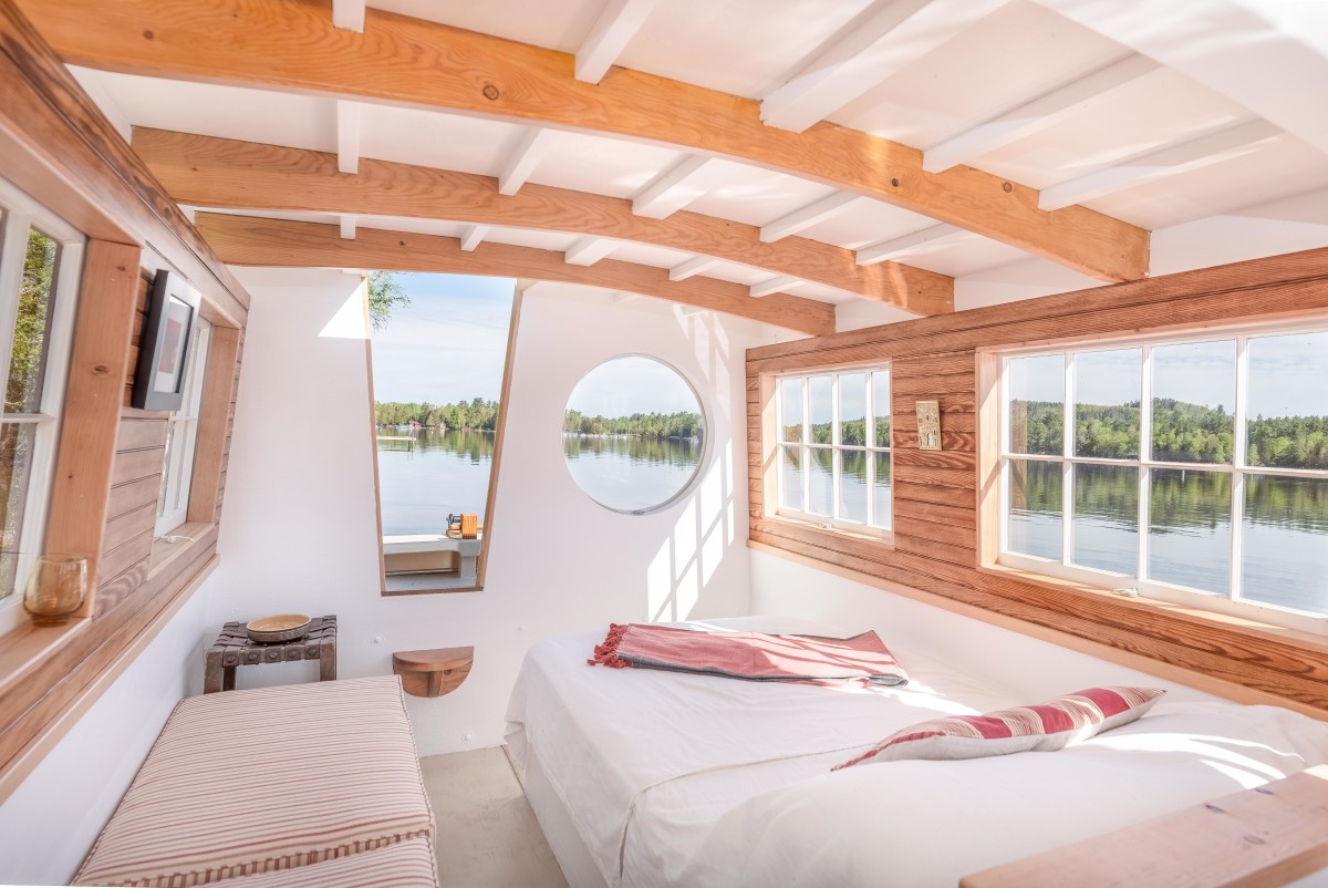 The Floating Nomad Houseboat Rentals | Visit Maine