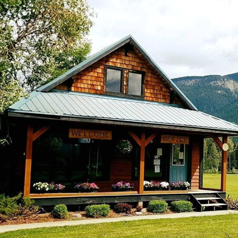 Golden Riverfront Campground | Travel British Columbia