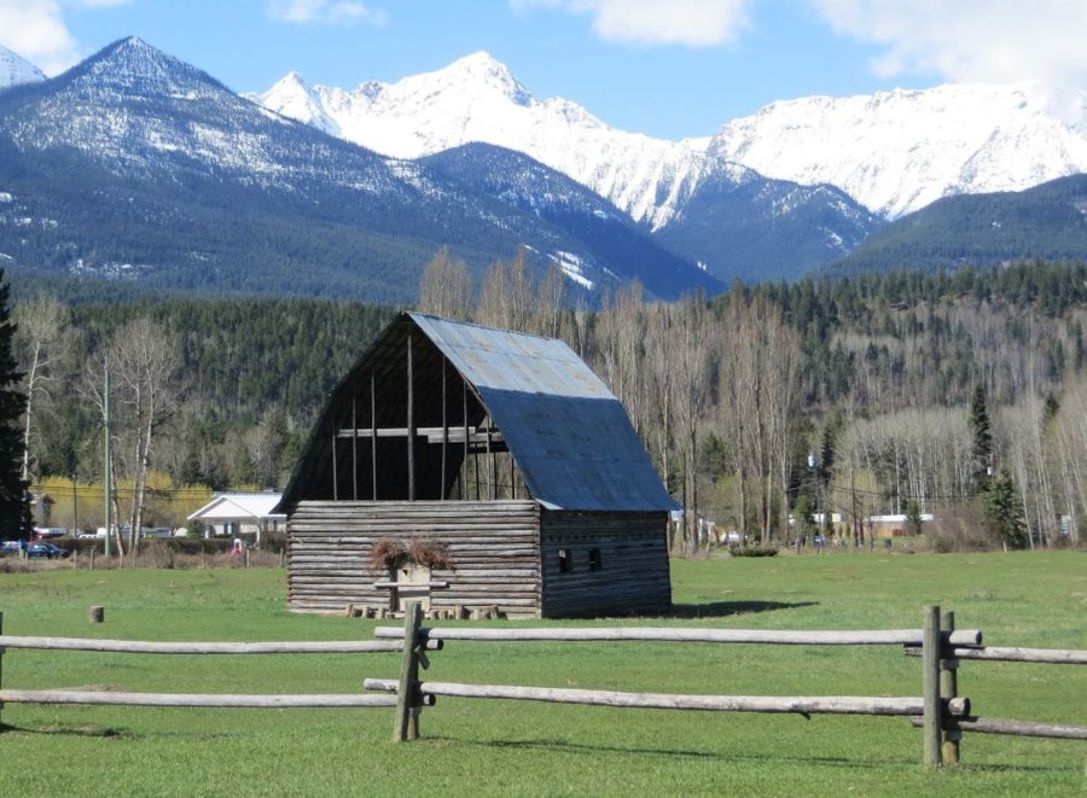 Golden Riverfront Campground | Travel British Columbia