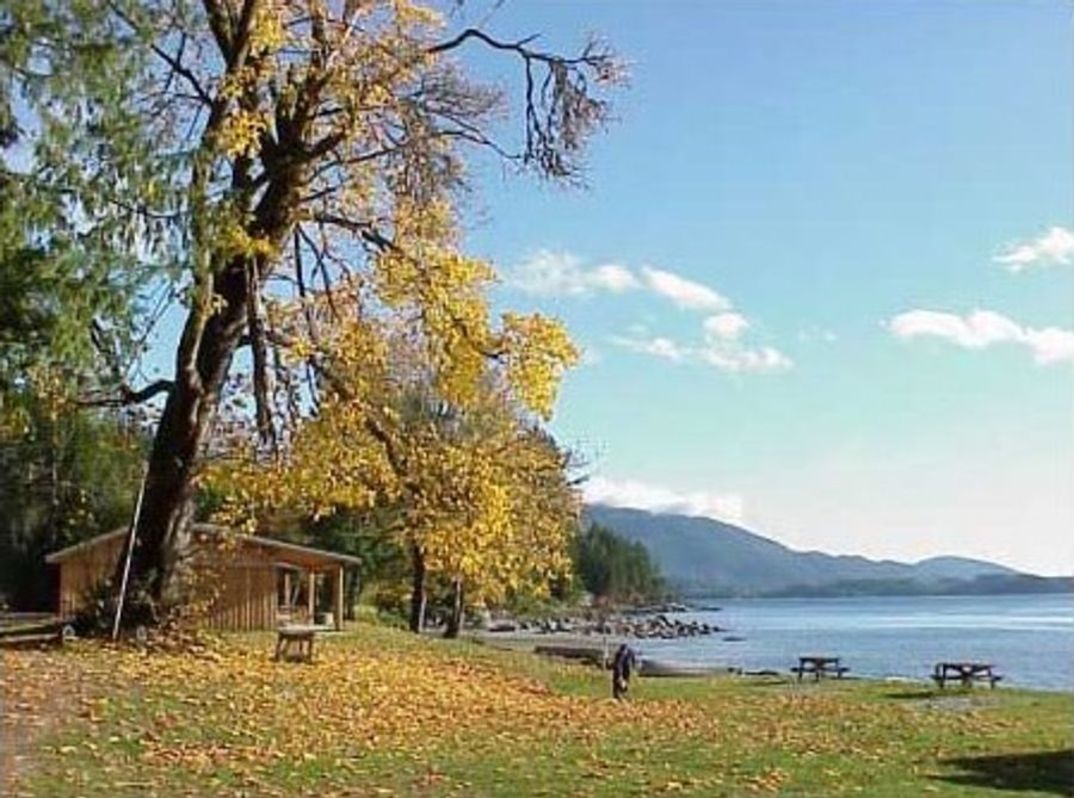 Kent's Beach Resort | Travel British Columbia