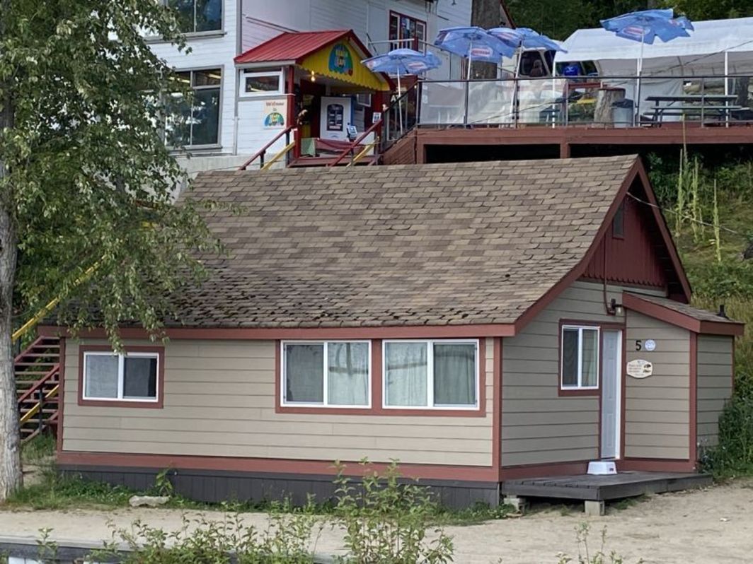 Mabel Lake Resort & Marina | Travel British Columbia