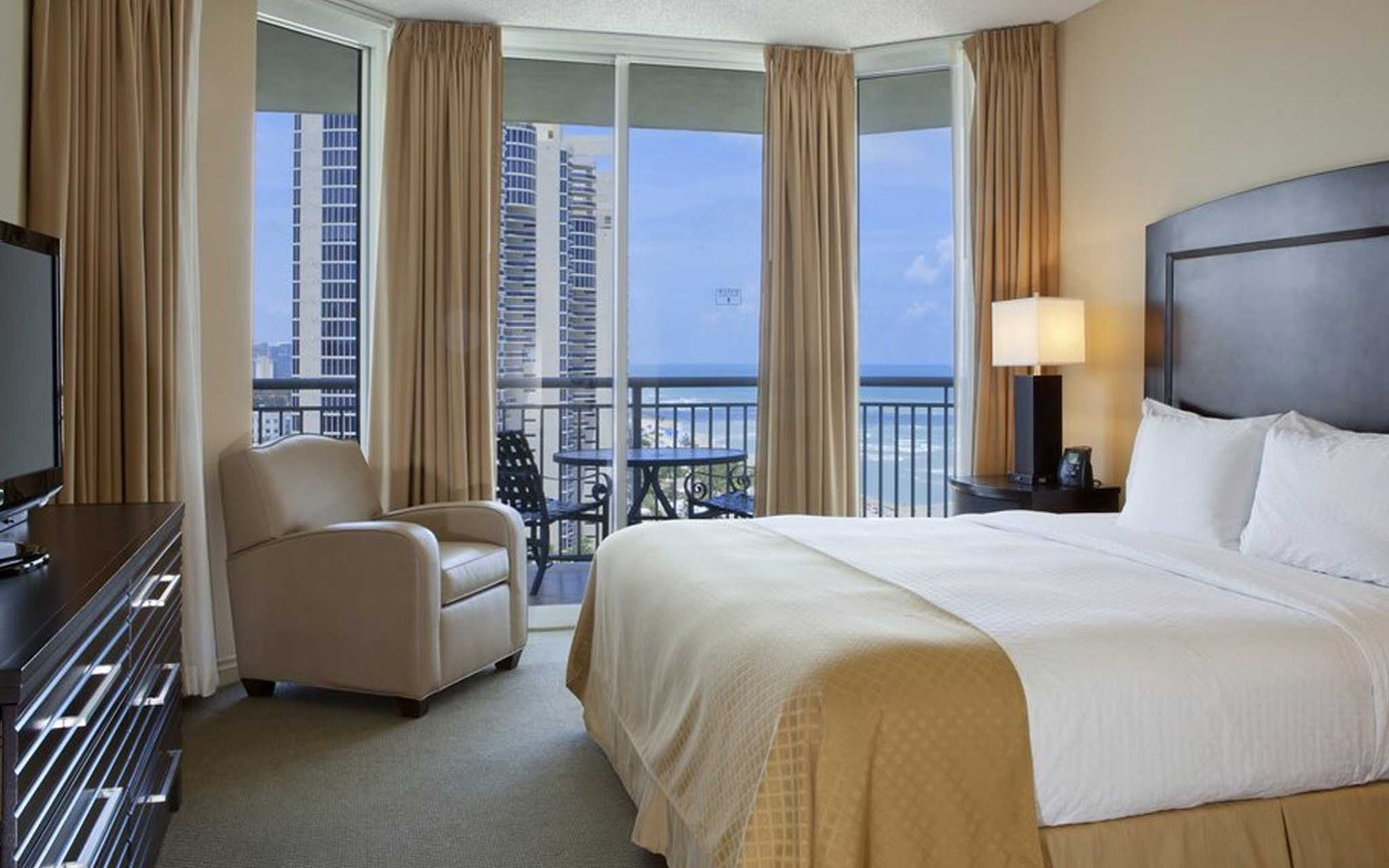 DoubleTree by Hilton Ocean Point Resort & Spa | Greater Miami & Miami Beach