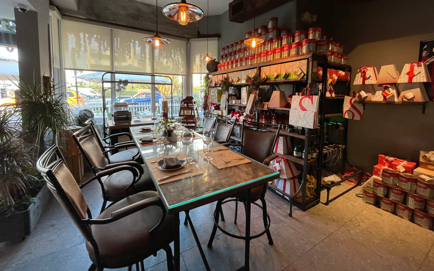 Via Emilia 9 | Greater Miami & Miami Beach