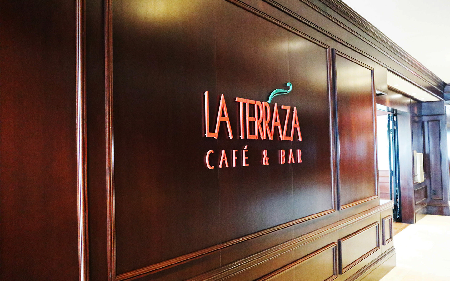 La Terraza Café & Bar | Greater Miami & Miami Beach