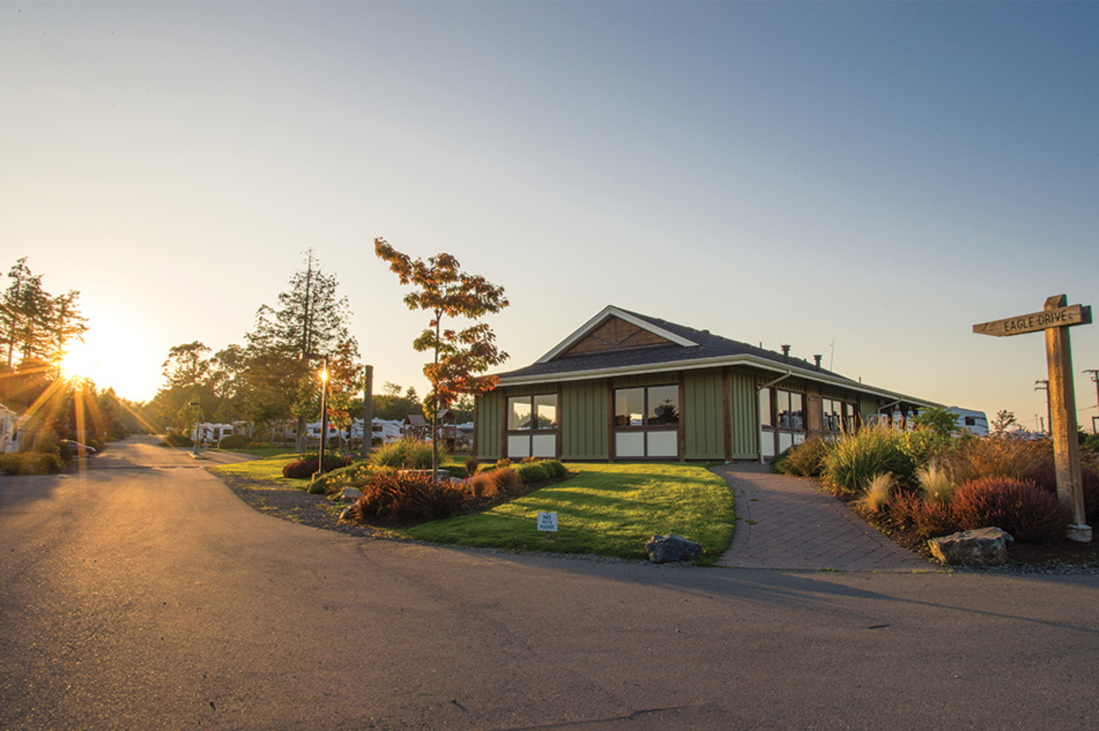 Oceanside | A Parkbridge Camping & RV Resort | Travel British Columbia