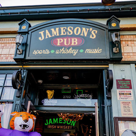 Jameson's Pub | Visit Santa Monica