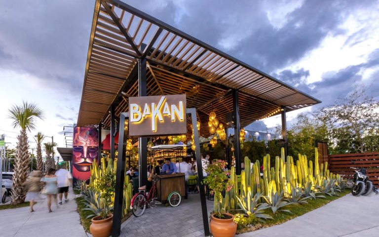 A Guide to Outdoor Shopping in Miami