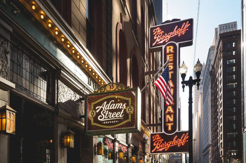 Berghoff Restaurant | Choose Chicago