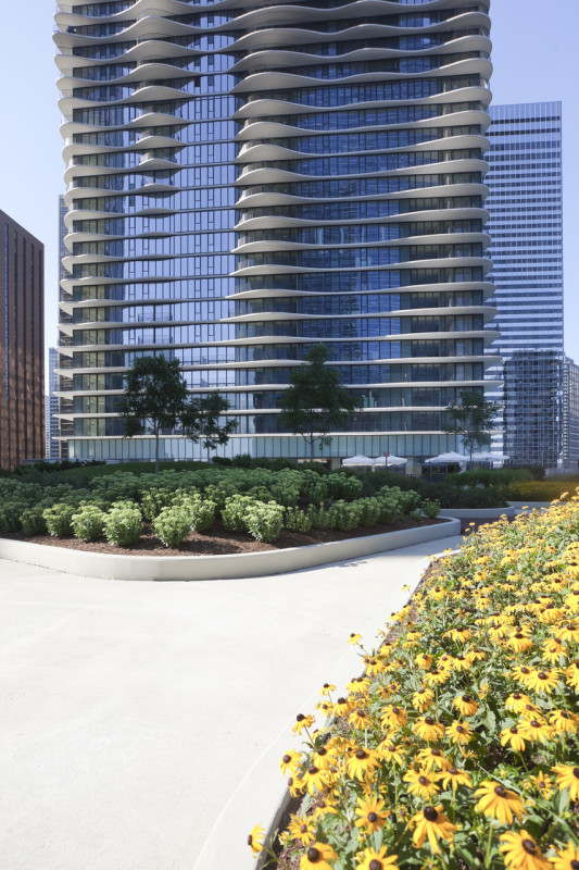 Radisson Blu Aqua Hotel, Chicago | Choose Chicago