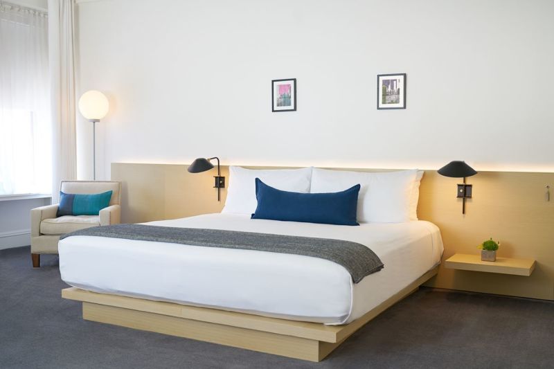 Ambassador Chicago | Choose Chicago