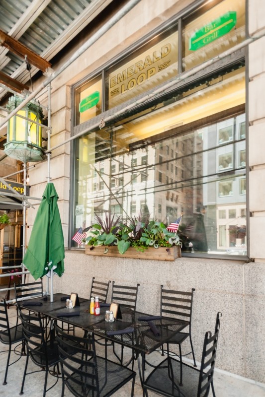 Emerald Loop Bar & Grill | Choose Chicago