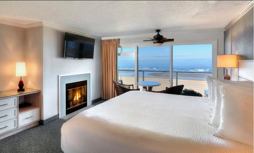 Best Oregon Coast Hotels: 15 Top Stays (Oceanfront to Luxury)
