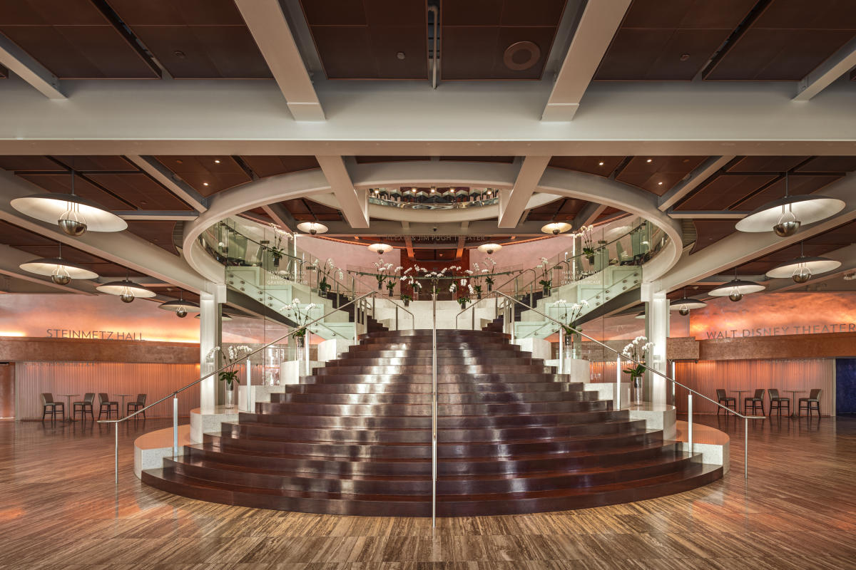 Dr. Phillips Center for the Performing Arts in Orlando | VISIT FLORIDA