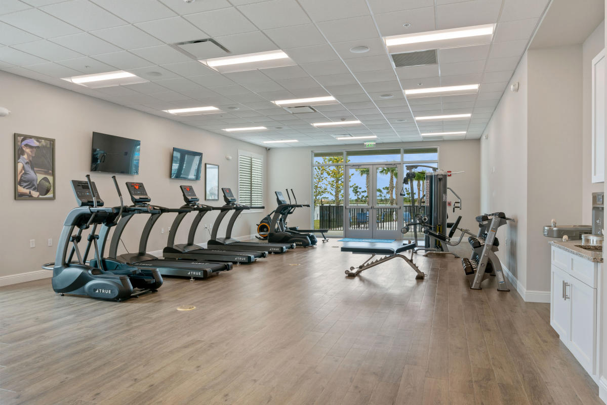 Encore Tranquility Lakes in Cape Coral | VISIT FLORIDA