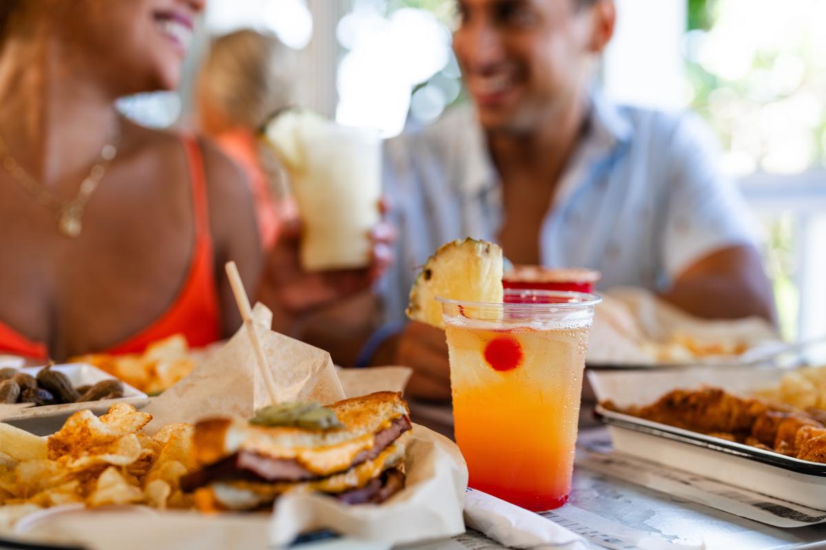 Flying Bridge Fish Shack in St. Pete Beach | VISIT FLORIDA