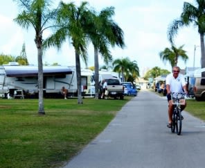 Encore Gulf Air RV Resort in Fort Myers Beach | VISIT FLORIDA