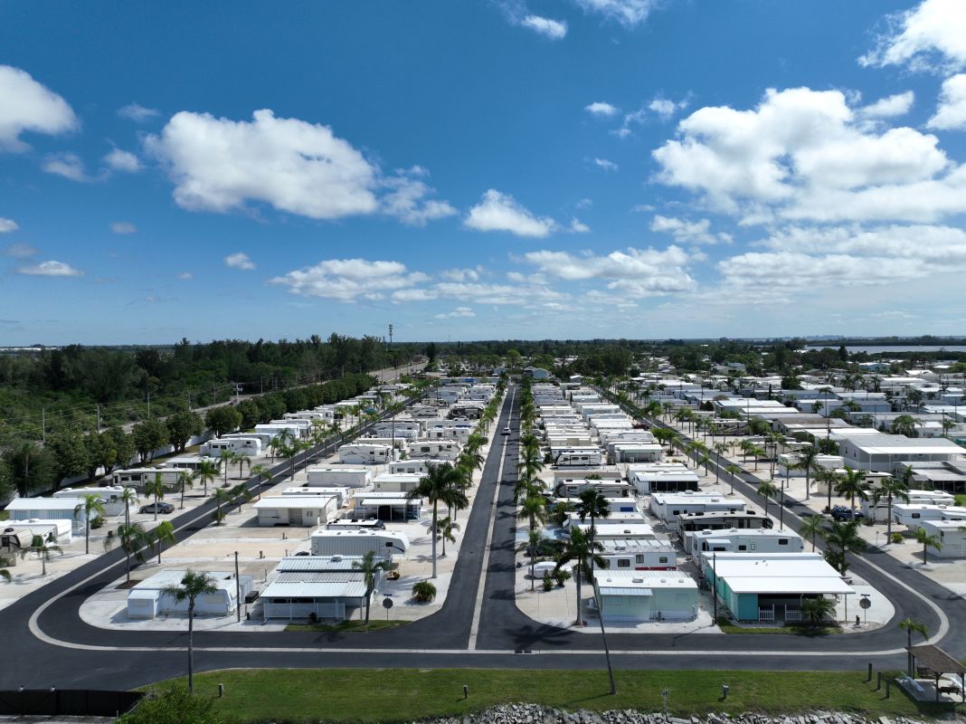 Sarasota Bay RV Park in Bradenton | VISIT FLORIDA
