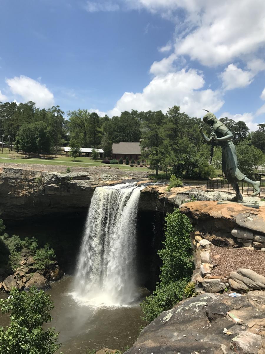 Things to Do at Noccalula Falls Park and Gadsden, Alabama