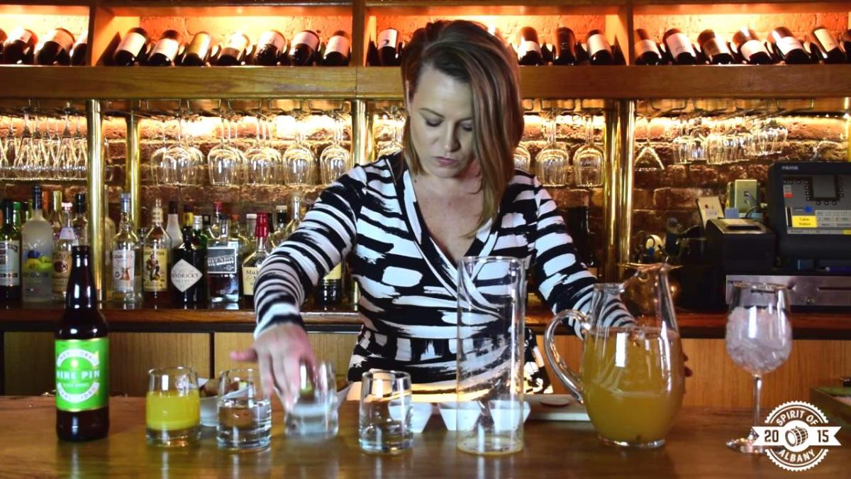 Apple Cider Sangria - The Ginger Man