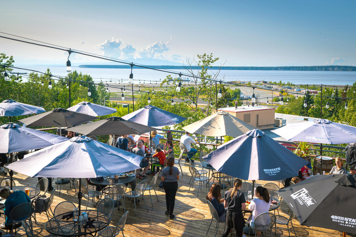 Best Decks in Alaska | Anchorage's Favorite Outdoor Seating