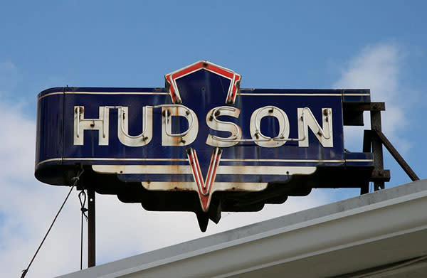 11 Eye-Catching Signs in Ypsilanti