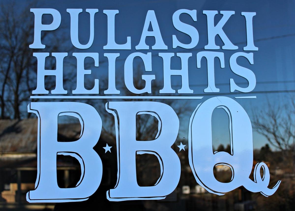 Brews & Qs Trail: Pulaski Heights BBQ