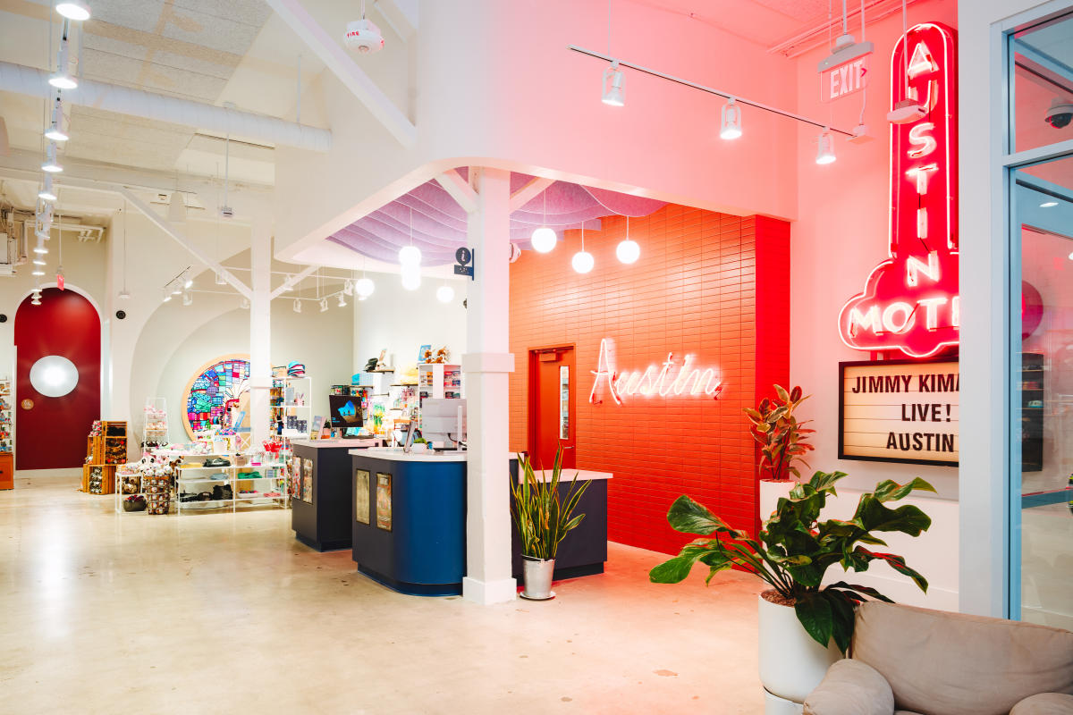 Austin Visitor Center | New Location, Tours, & Local Tips