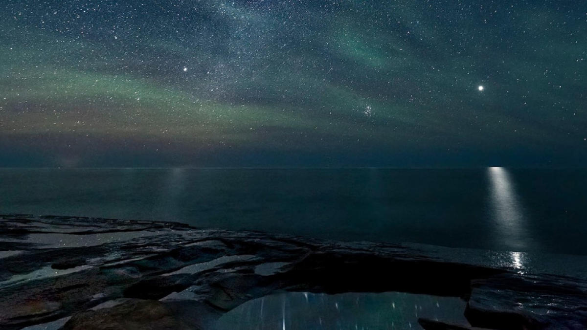 Discover the Northern Lights in Bayfield Wisconsin