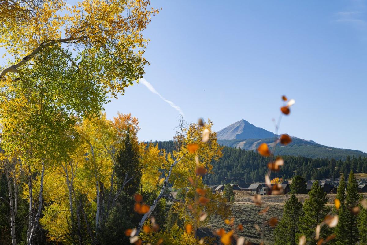 Fall Getaway in Big Sky: Experience Autumn's Beauty