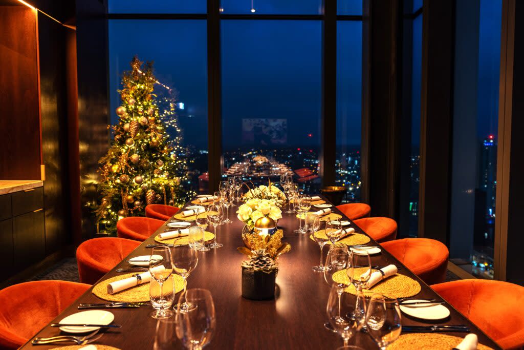 CHRISTMAS ARRIVES AT ORELLE