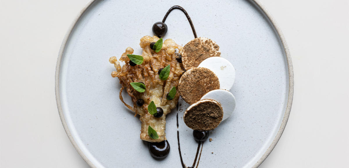 SAVOUR THE ICONIC STREETS OF TOKYO ON A SIX COURSE CULINARY ADVENTURE ...