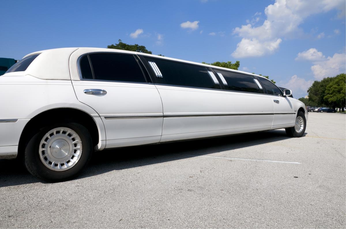 Limos and Cabs On Cape Cod | Reliable Rides for Any Occasion