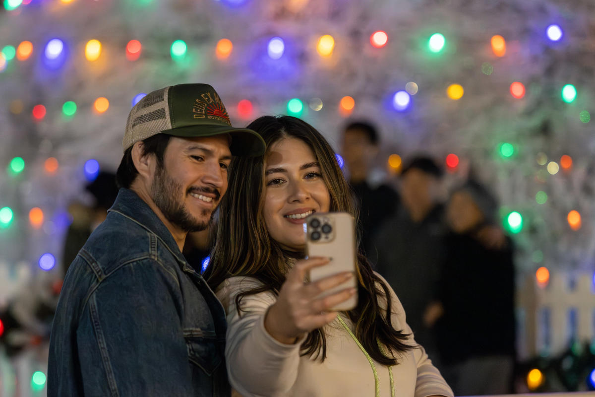 Five Tips for a Great Time at the Tumbleweed Tree Lighting Ceremony ...
