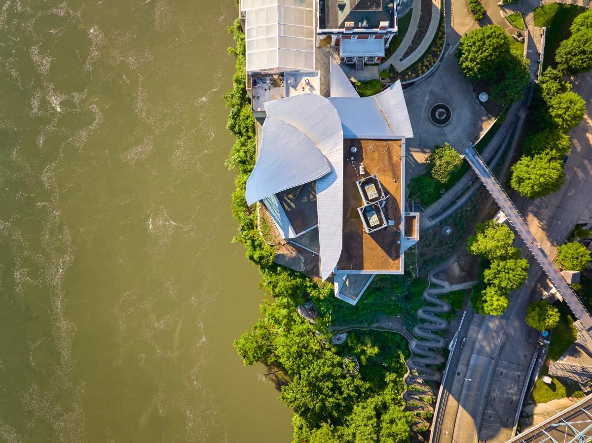 Along the Tennessee River | Our Guide to Chattanooga's Riverwalk