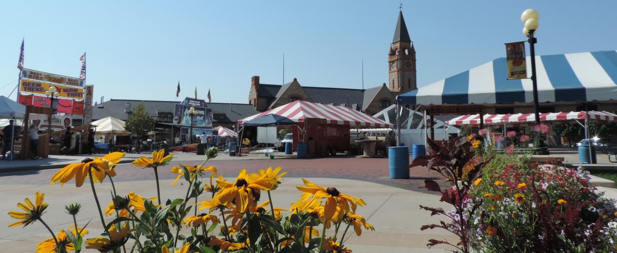 It is time to start planning your trip to Cheyenne. Download an ...