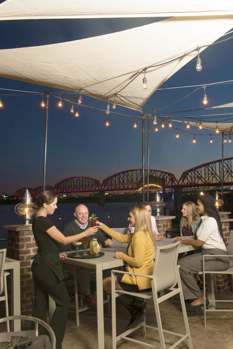 Top Southern Indiana Restaurants with Outdoor Patios