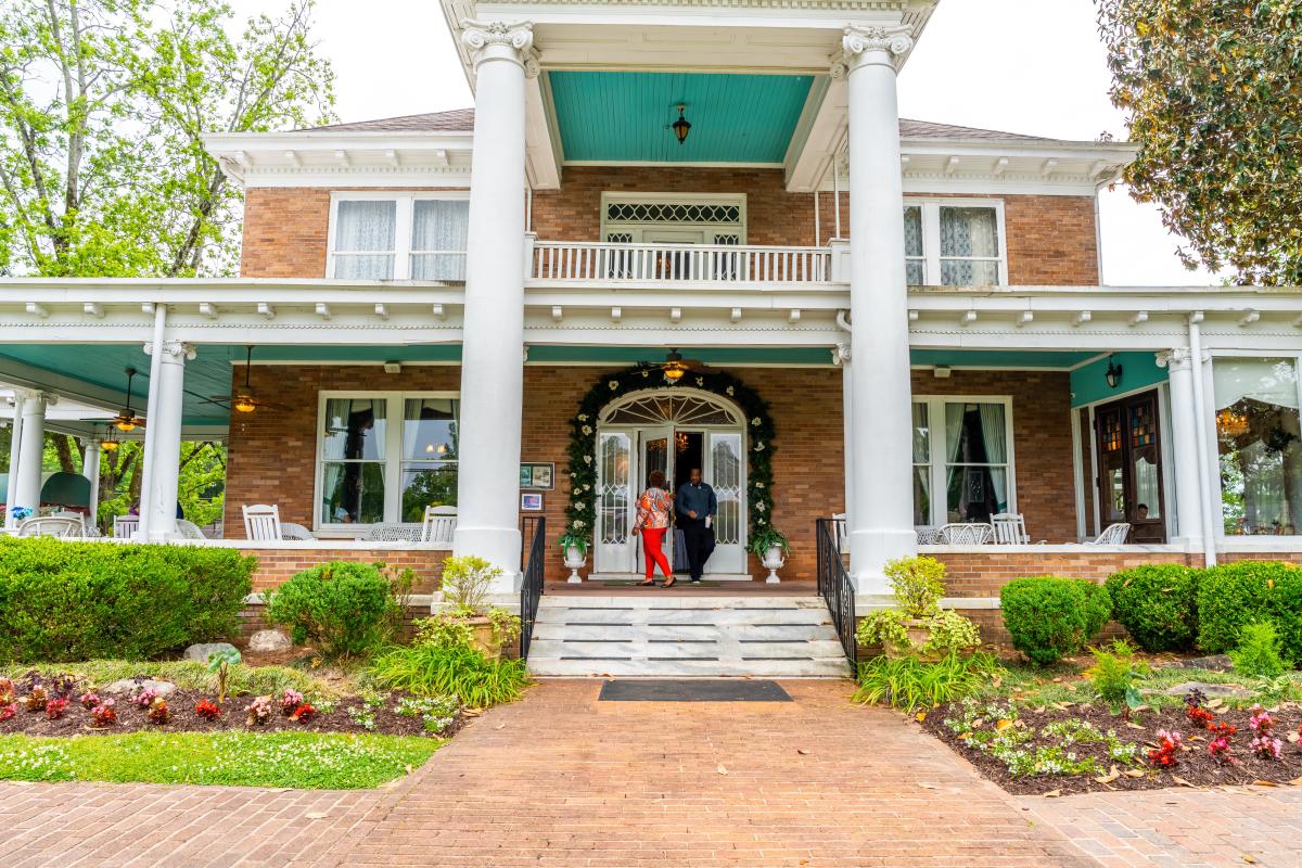 The Haunting of the Green Manor: Ghostly Tales & Southern Charm in ...