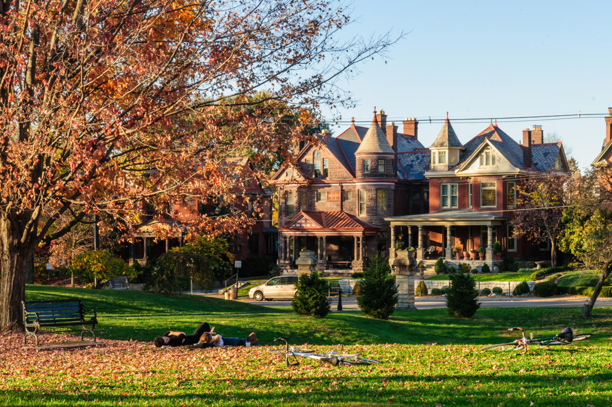 A Gilmore Girls-Inspired Fall Getaway in Columbus, Ohio