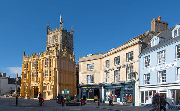 Discover Cirencester this winter