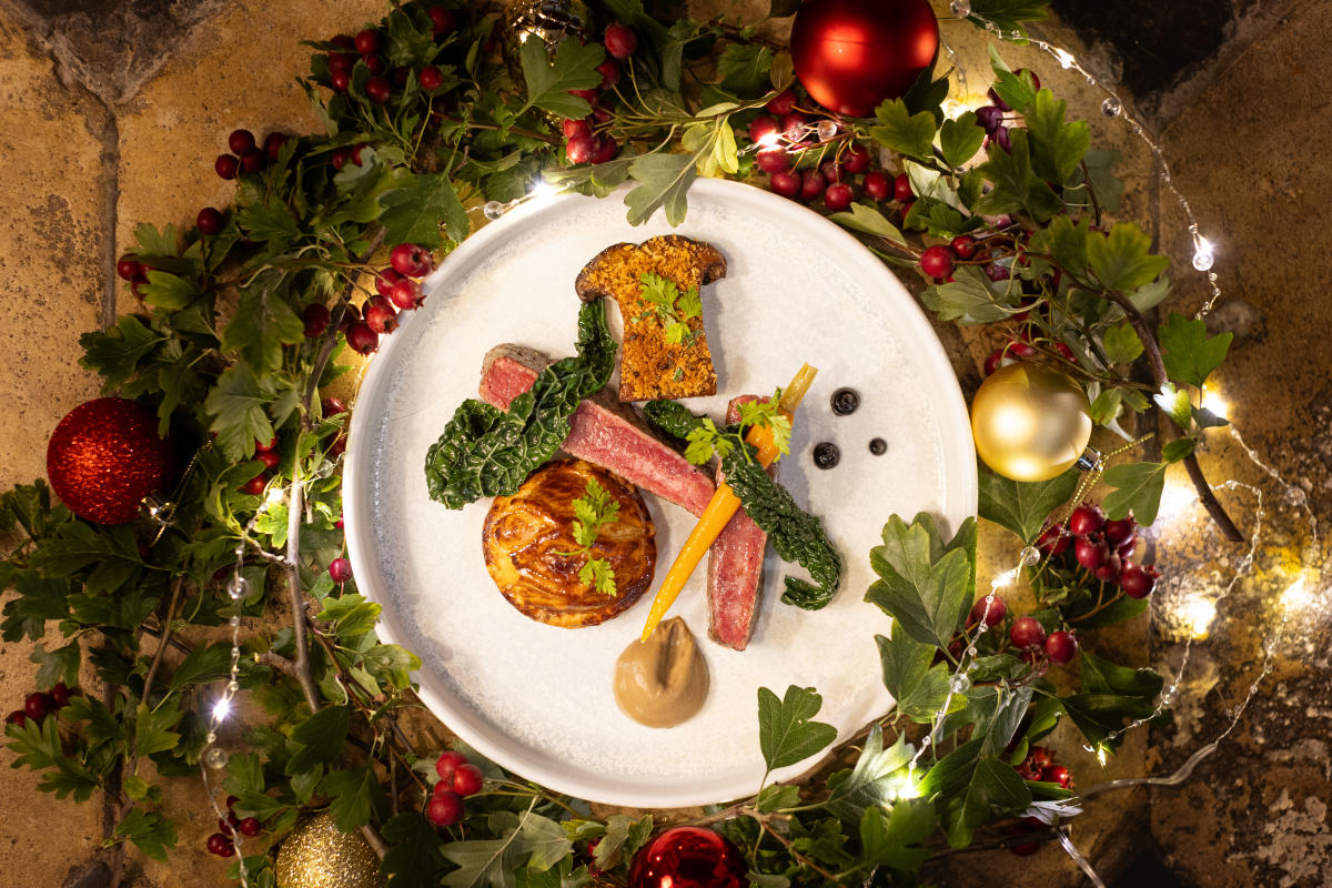 Festive Dining in the Cotswolds 2025 | Best Seasonal Menus & Holiday Feasts