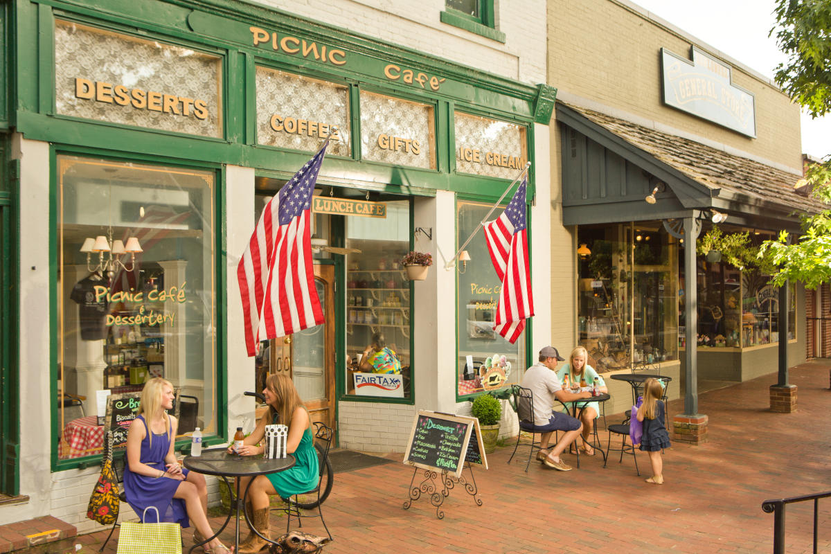 Restaurants - Outdoor Dining | Dahlonega-Lumpkin County Chamber ...